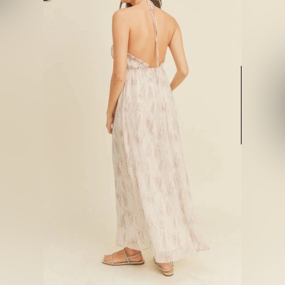 Lush | Dresses | Lush Open Back Printed Maxi Dress In Ash Mauve | Poshmark